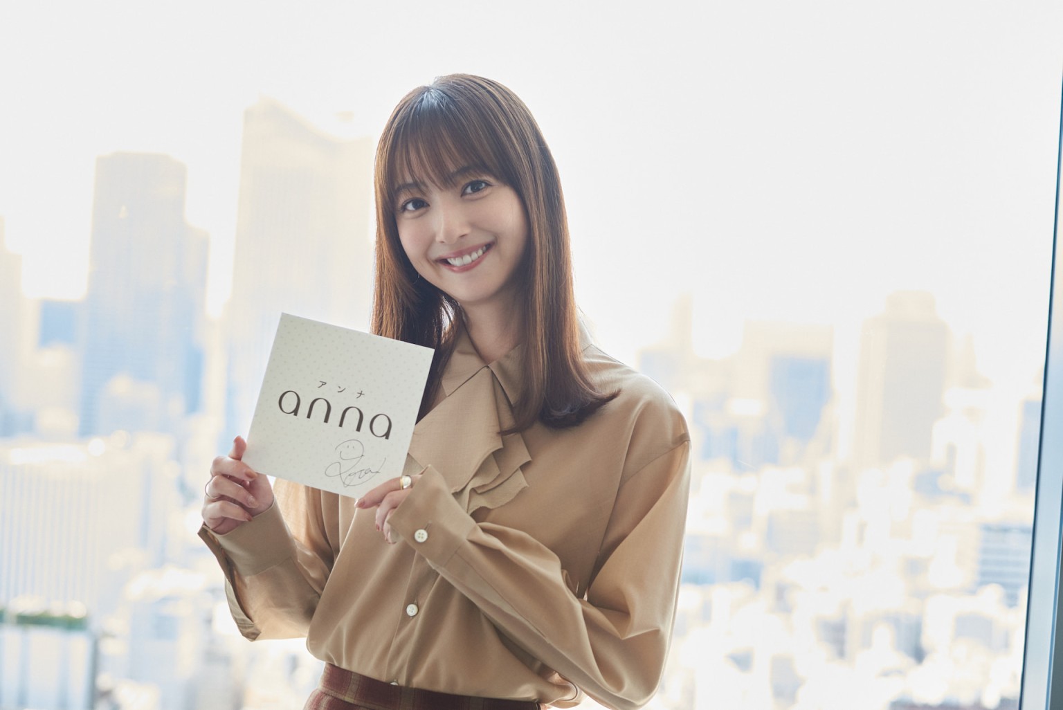 佐々木希が語る！ママとしての本音トークと息子とのUSJ旅【独占】